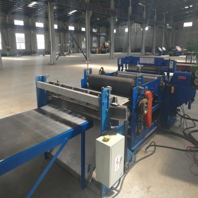 China Straightening Wheels Funnel Method Mesh Panel Welding Machine Single Trip 3000mm for sale