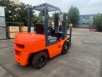China FD18 1.5 Ton Diesel Counterbalance Forklift Orange Grey Durable Industrial for sale