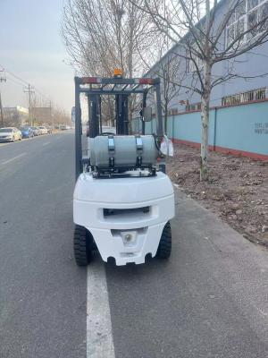 China LPG Powered Forklift Truck 2.5 Ton CPCD25 with 4m Mast for Distribution Center for sale