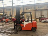 China TQZLift CPD30 2.5 Ton Electric Forklift with Container Mast for Narrow Aisle Warehouse for sale