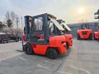 China 1.5Ton to 3.5Ton Diesel Forklift Truck with China Engine for Warehouse and Industrial Use for sale