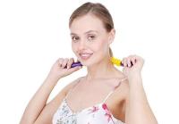 China Handheld Wraparound Neck Massager Made of Recyclable Plastic for Customized Relaxation for sale