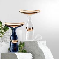 China Upgrade Your Beauty Routine with 1500mA Charging Current Neck Lifting Device for sale