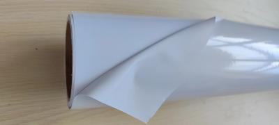 China Fast Dry PVC Cast Printable Self Adhesive Vinyl Rolls With Removable Glue for sale