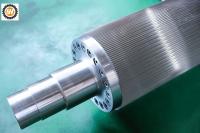China 50CrMo Hard Chrome Coating E Flute Corrugated Roller for sale