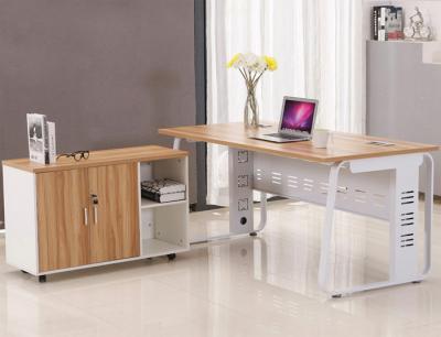 China Modern Luxury Office Table Melamine Desk 1400x700x750mm Customizable for sale