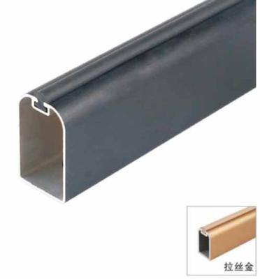 China Aluminum Alloy Wardrobe Clothes Hanging Pole 3000mm Chrome Finish 30kg Capacity for sale