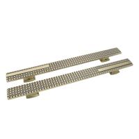 China Aluminium Door Pull Handle Smooth Finish Easy Installation M4x25mm Screws 0.5 Inch Thickness for sale