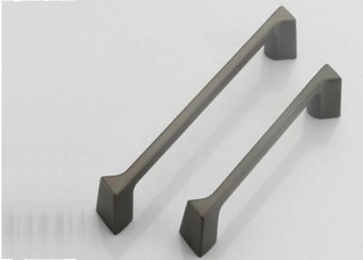 China Wild Cabinet Furniture Drawer Handles Fundamentally Prevent Rust Environmental for sale