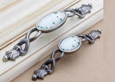 China European Cabinet Drawer Hardware Pull Handles Hand Held Wardrobe Door Handle for sale