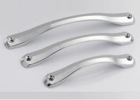 China Professional Cabinet Hardware Pull Handles 96MM Size Zinc Alloy  Material for sale