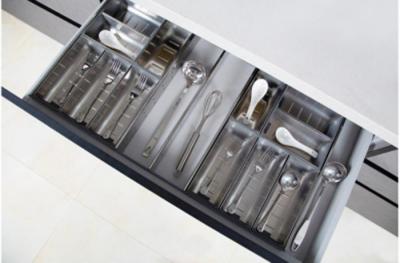 China Stainless Steel Expandable Cutlery Drawer Organizer 200x422x60mm with Soft-Grip Lining for sale