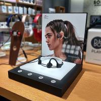 China Customized Cosmetic Display Stand Tabletop Splendid Telephone Headset Holder Acrylic for sale