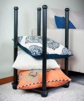 China Retail Store Metal Display Stands Metal Pillow Display Rack With Casters for sale