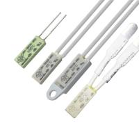 China NC NO Plastic Case 250V 2A Bimetal Temperature Switch Thermal Protector for sale