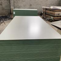 China Moisture Resistant White Melamine Faced MDF Green Core HMR Fiberboard 4'x8' for sale