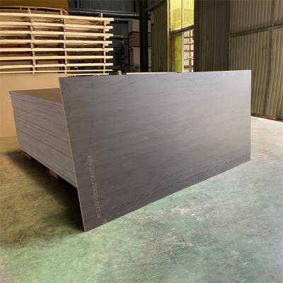 China Low Shrinkage Hardwood Plywood Sheets 3mm To 25mm Thickness For Interior Decoration for sale