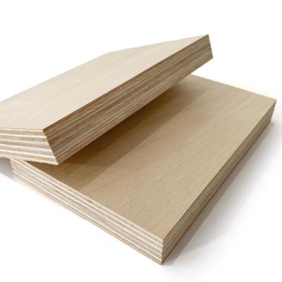 China Chemical Damp Resist HENF Marine Plywood For Laboratory Countertop Underlay Furniture for sale