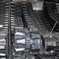China Komatsu Excavators 450X76X80 Rubber Track in Black with Package Gross Weight of 200.000kg for sale