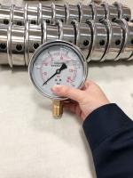 China Premium Stainless Steel Liquid Filled Pressure Gauge with Dual Scale and 1.6% Accuracy for sale