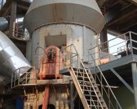 China Silica Sand Vertical Grinding Mill Small Floor Space For Cement Industry for sale