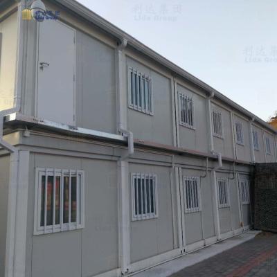 China Weather Resistant Mobile Container House 20ft Oil Gas Field Office Mobile Prefabricated Houses for sale