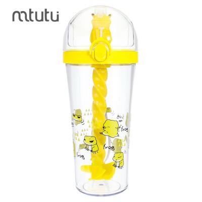 China Mtutu Convenient Rope 500ml Plastic Straw Water Bottle for sale