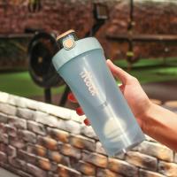 China Reusable 188g 700ml Sports Plastic Water Bottle For Gym for sale