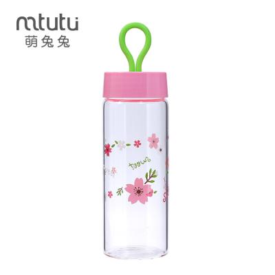 China 420ml Personalized Glass Water Bottle With Simple Fashionable Handle for sale