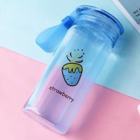 China Fashionable Cup Lid Personalized Glass Water Bottle 350ml Capacity for sale