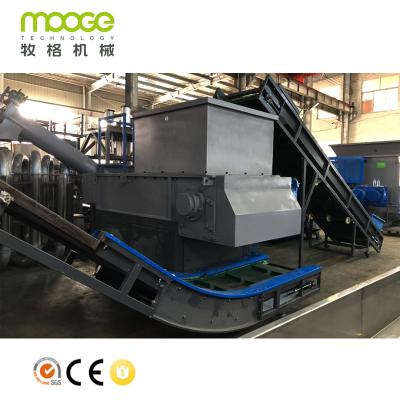 China Industrial Single Shaft Plastic Shredder 300-2000kg/H Recycling Machine for sale