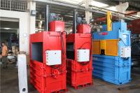 China plastic waste flakes hydraulic compress/compactor baler for sale