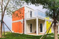 China Luxury Prefab Villa Container House With Aluminum Windows And Modern Design for sale