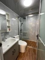 China Aluminum Window 20 ft 40 ft 3 bedrooms Luxury Collapsible Expanding Container Home House for sale