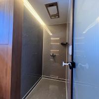 China Discover the Perfect Combination of Style and Function End Prefabricated Capsule House for sale