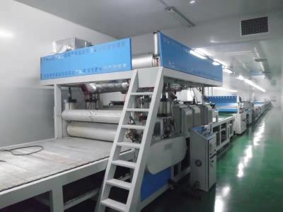 China Automatic Embossing Pressing Machine 600mm Width 20 kN/m Pressure Custom Roller Pattern for sale