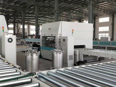 China Mitsubishi Servo Motor Spray Coating Machine for Cement Fiberboard 920mm Width for sale