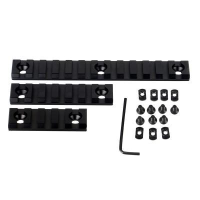 China Lightweight Handguards Picatinny Rail M - Lok 5 / 7 Slot With T - Nuts for sale