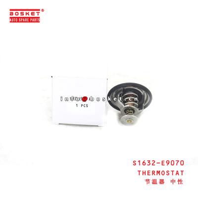 China S1632-E9070 Thermostat for Isuzu Hino300 82°C Opening Temperature for sale