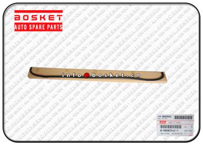 China ISUZU NPR 4HK1 Lower Windshield Molding 8980835421 8-98083542-1 0.32kg for sale