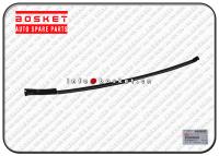 China Isuzu UBS26 6VE1 Windshield Molding 8973609120 8-97360912-0 0.3kg for sale