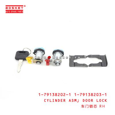 China ISUZU CXZ81 10PE1 6WF1 Door Lock Cylinder Assembly 1-79138202-1 1791382021 for sale