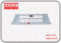 China Isuzu NKR55 100P Radiator Grille White 4JB1 4JA1 Truck Body Parts 1.5kg for sale