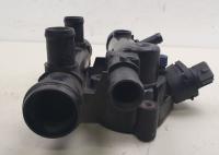 China Renault Nissan Thermostat Housing 8200262237 for Pathfinder III R51 2.2 2.5 DCI Master 2 for sale