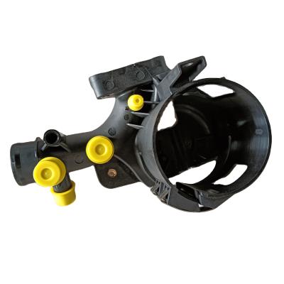 China Benz OM651 A6512003900 Water Outlet Fuel Filter Housing for E250 BlueTEC 2.1L Diesel for sale