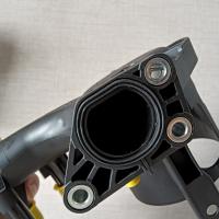 China Benz OM651 A6512003900 Water Outlet Fuel Filter Housing for E250 BlueTEC 2.1L Diesel for sale