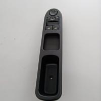 China OE NO. 6554.E4 Power Window Switch for Peugeot 307 Smooth Operation Guaranteed for sale