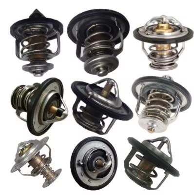 China 82 Degree Engine Coolant Thermostat 21200-VC20A for Nissan Sunny NP300 Juke for sale