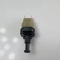 China Brake Lamp Switch 2P 24515036 for Chevrolet N300 N300P 12V Automotive Replacement for sale