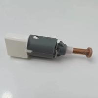 China Opel Daewoo Chevrolet Brake Light Switch 25320-00Q0A 12V 50A Fits 93197675 8200168238 for sale
